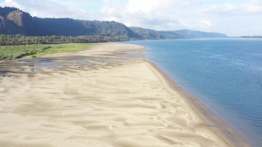Columbia River Valley landscape in Oregon image - Free stock photo ...