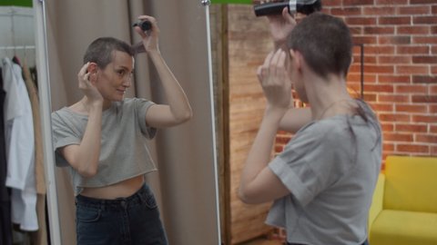 Woman Shaves Her Head Bald Hair Stock Footage Video (100% Royalty-free) 1068244622 | Shutterstock