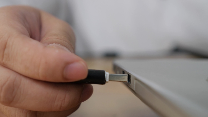 644 Usb input Stock Video Footage - 4K and HD Video Clips | Shutterstock