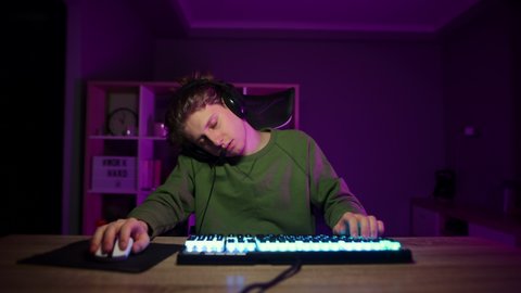 Night Sleepy Gaming Tired Gamer Wakes Stock Footage Video (100% Royalty ...