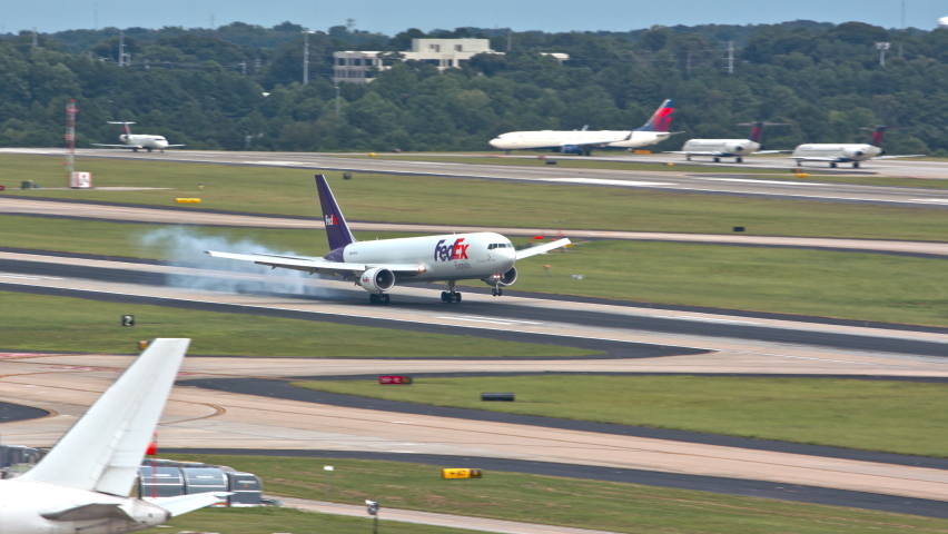 atlanta ga - 2021 fedex express Stock Footage Video (100% Royalty-free ...