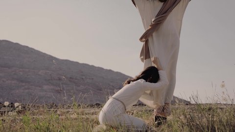 Mary Mourns Death Jesus His Feet Stock Footage Video (100% Royalty-free) 1078830251 | Shutterstock