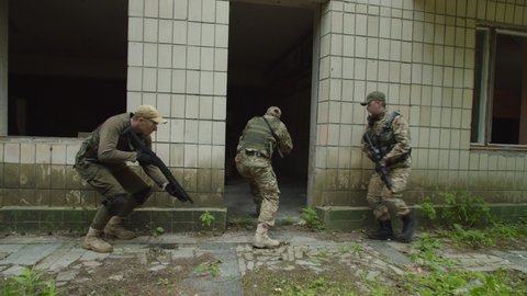 Special Forces Military Group Assaulting Building Stock Footage Video ...