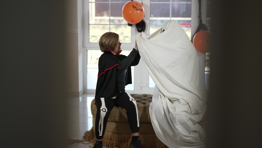 26 Ghost clapping Stock Video Footage - 4K and HD Video Clips ...