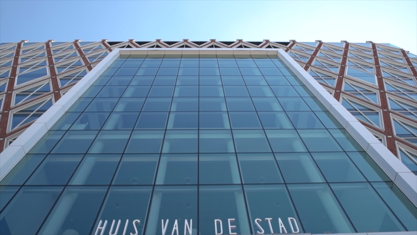 1 Huis stad Stock Video Footage - 4K and HD Video Clips | Shutterstock