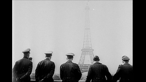 1940s Adolf Hitler Looking Eiffel Tower Arkivvideomateriale (100 % ...