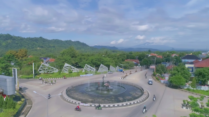 34 Fish roundabout Stock Video Footage - 4K and HD Video Clips ...