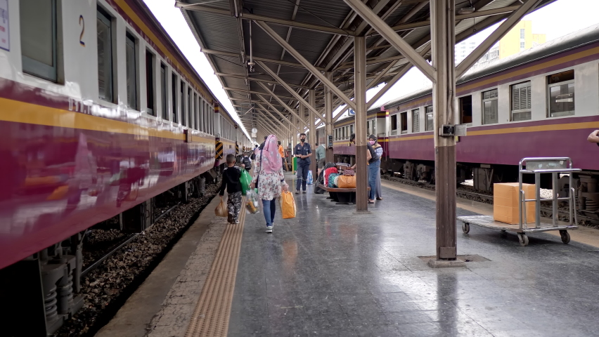 passengers children walking on platform slow Stock Footage Video (100% ...