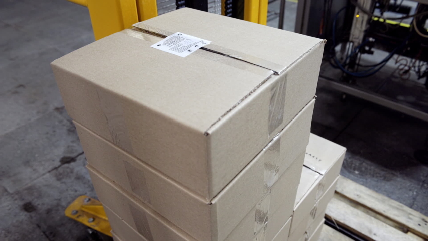 322 Round box packing Stock Video Footage - 4K and HD Video Clips ...