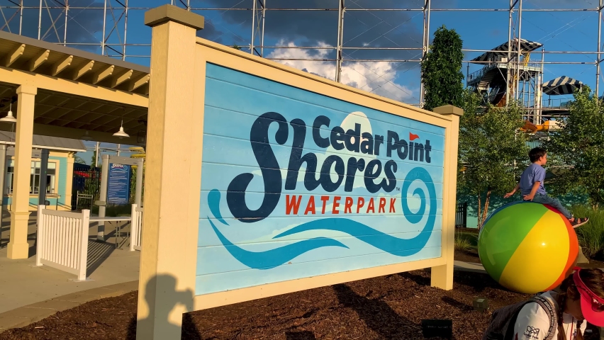 Waterpark sign Stock Video Footage - 4K and HD Video Clips | Shutterstock