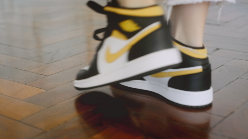 227 videos de Nike logo - Videos de stock: videoclips en 4K y HD ...