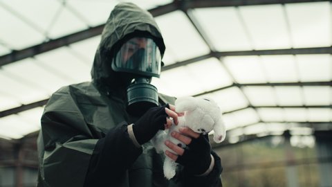 60 Animal gas mask Stock Video Footage - 4K and HD Video Clips ...