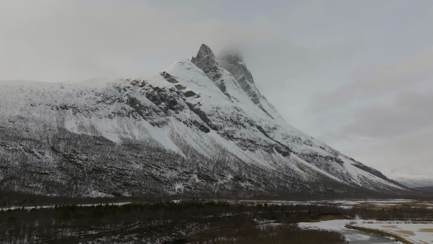 Majestic Snowy View Otertinden Mountain Signaldalen Stock Footage Video ...