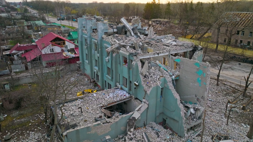 288 Kids destroying house Stock Video Footage - 4K and HD Video Clips ...