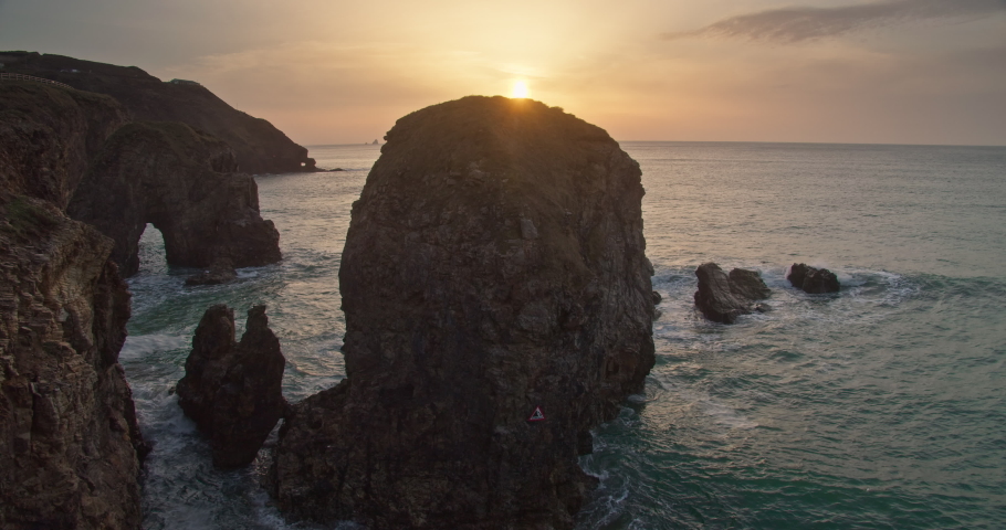 Free Zoom Video Backgrounds | Coverr