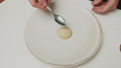 577 Plate smear Stock Video Footage - 4K and HD Video Clips | Shutterstock