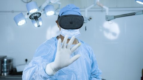 Surgeon Operating Surgery Using Vr Goggles Stock Footage Video (100% ...