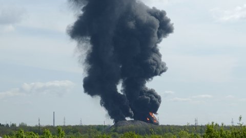 62 Tank farm fire Stock Video Footage - 4K and HD Video Clips ...