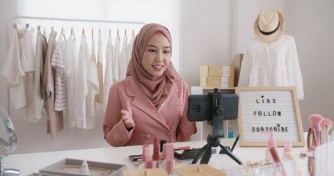 Islam Youtuber Arab Influencer Vlogger Beauty Stock Footage Video (100% ...