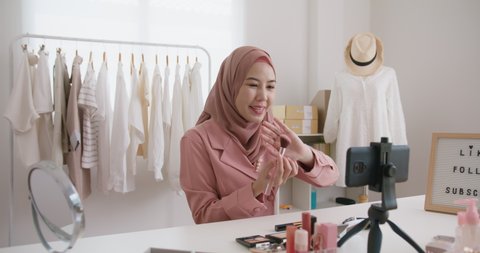 Islam Youtuber Arab Influencer Vlogger Beauty Stock Footage Video (100% ...
