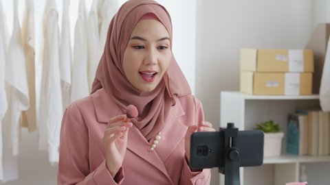 Islam Youtuber Arab Influencer Vlogger Beauty Stock Footage Video (100% ...