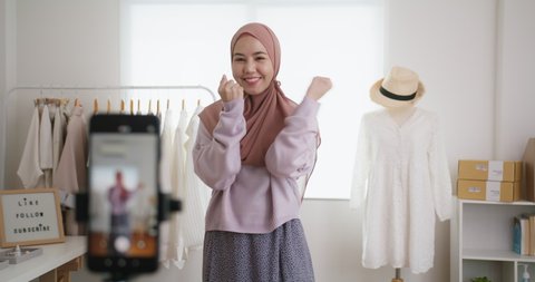 Islam Youtuber Arab Influencer Vlogger Beauty Stock Footage Video (100% ...