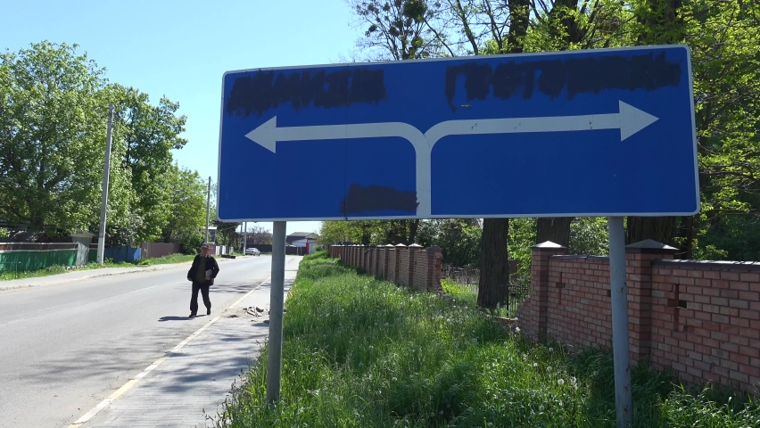 35 Hidden road sign Stock Video Footage - 4K and HD Video Clips ...