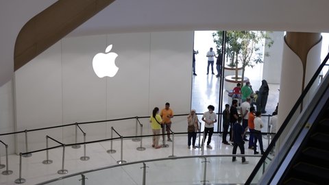 People Queued Line Outside Apple Store Stock Footage Video (100% ...