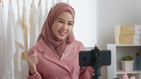 Islam Youtuber Arab Influencer Vlogger Beauty Stock Footage Video (100% ...