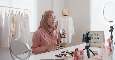 Islam Youtuber Arab Influencer Vlogger Beauty Stock Footage Video (100% ...