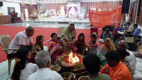 Tirupati India 19th August 2022 Panditji Stock Footage Video (100% ...