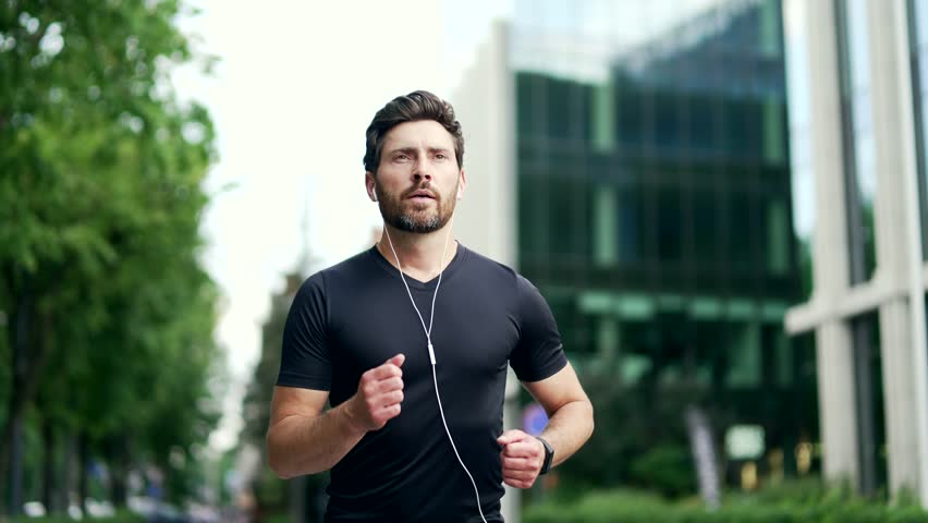 177,598 Running Man Stock Video Footage - 4K and HD Video Clips ...