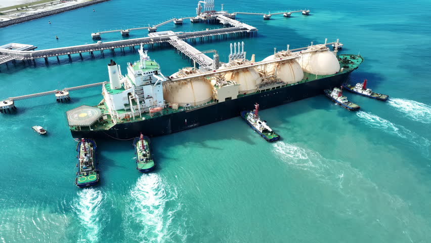 1,600 Lng Tanker Stock Video Footage - 4K and HD Video Clips | Shutterstock
