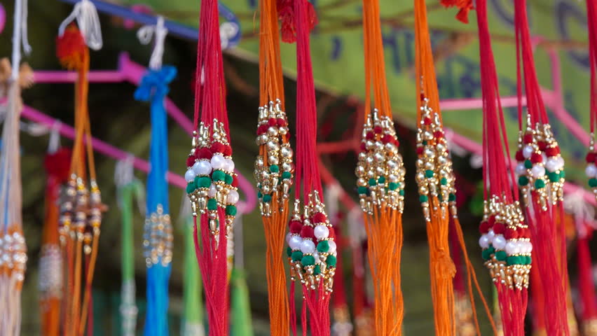 Rakhi in Delhi you cannot miss buying! No compromise on Rakhi ...