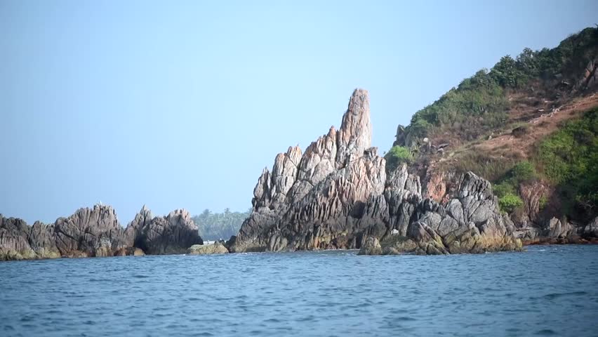 rock nivti fort tarkarli malvan konkan Stock Footage Video (100% ...