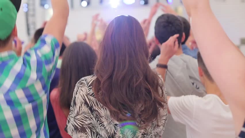 Girl Goes Through the Crowd Stok Videosu (%100 Telifsiz) 14654314 ...