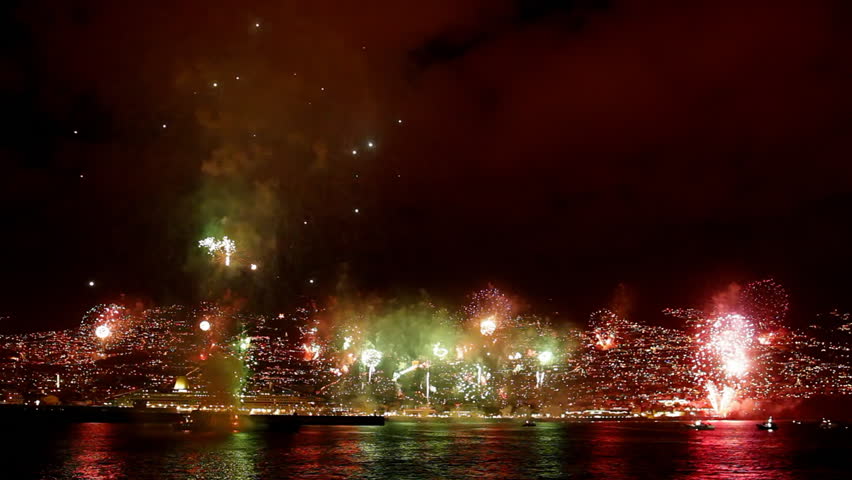world's largest fireworks show funchal madeira Stock Footage Video (100 ...