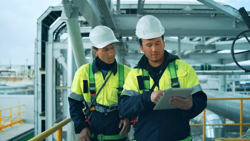 Oil Gas Employee Stock Video Footage - 4K and HD Video Clips | Shutterstock