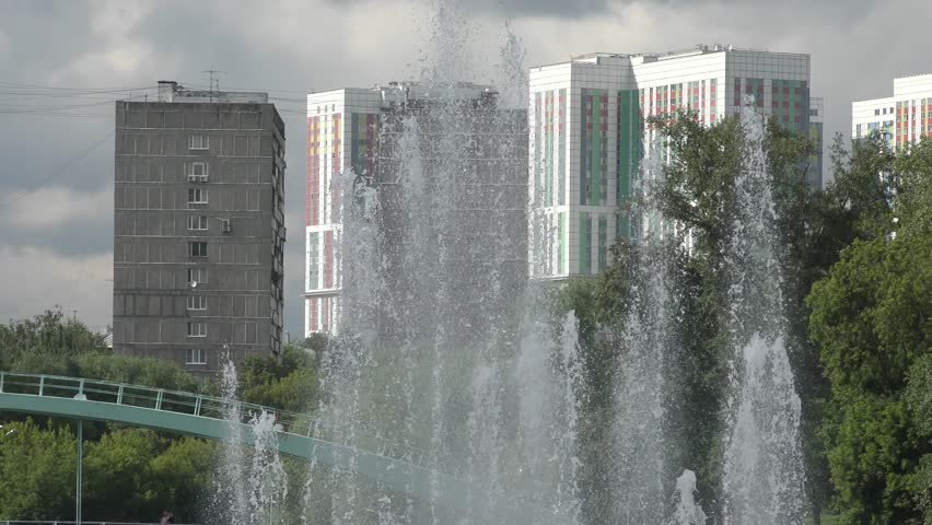 Fountain in Utrecht, Netherlands image - Free stock photo - Public ...