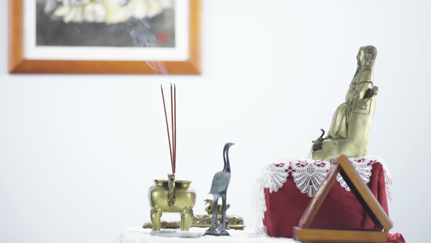 daoist ritual shrine xuanwu statue incense Stock Footage Video (100% ...