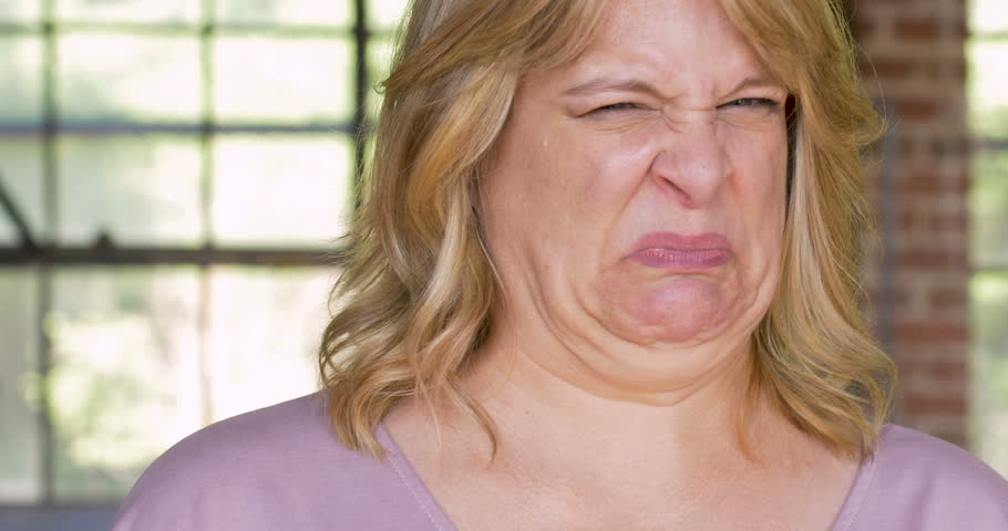 34 videos de Mujeres con cara de fuchi - Videos de stock: videoclips en ...