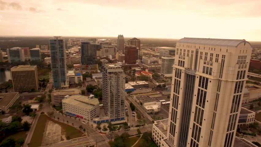 Landscape with clouds in Orlando, Florida with lake image - Free stock ...