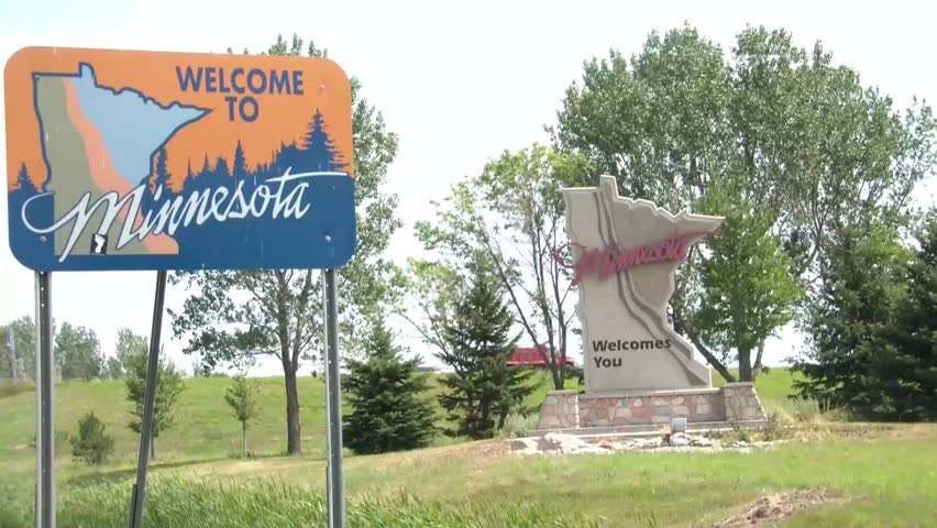 welcome state minnesota signs green foliage Stock Footage Video (100% ...