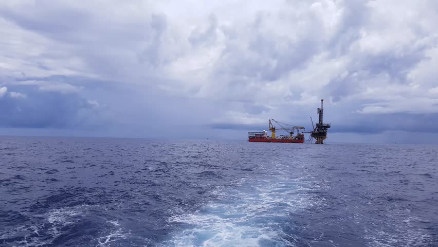 tender assisted drilling rig middle ocean Stock Footage Video (100% ...