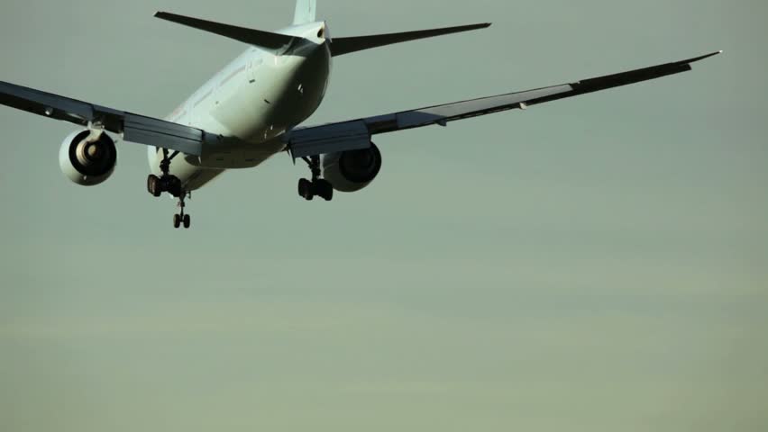 Plane On Final Approach for Stock Footage Video (100% Royalty-free ...