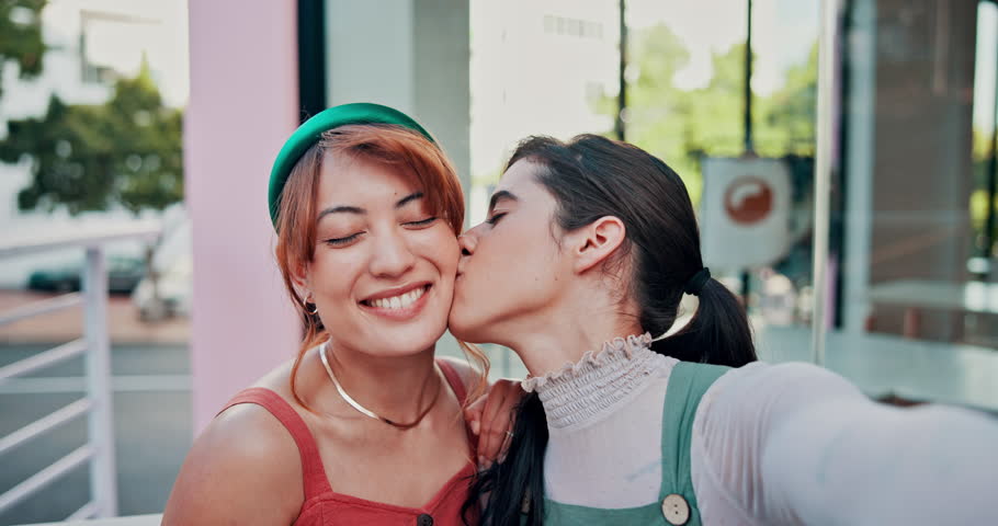 Free Love & Relationships Video Download