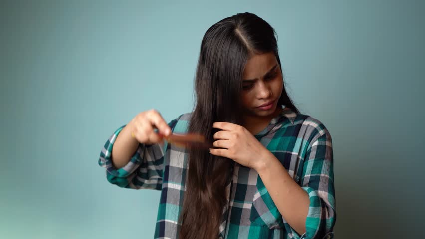 13,389 Hair Loss Stock Video Footage - 4K and HD Video Clips | Shutterstock