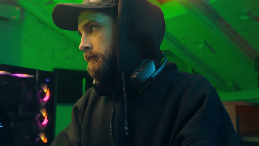 Download Dangerous Spy - aedownload.com