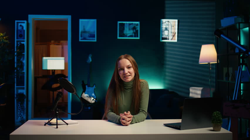 Download Upbeat Media Opener Slideshow - aedownload.com