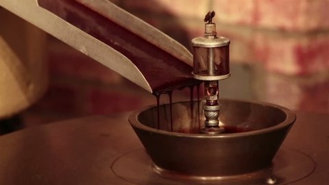 Chocolate Press Candy Making Rich Dark: วิดีโอสต็อก (ปลอดค่าลิขสิทธิ์ ...